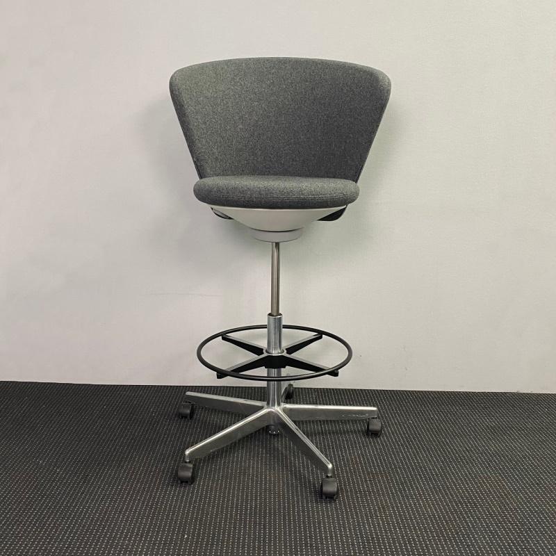Bay Chair Counter by Bene - SOLD - Canterbury Used Office Furniture