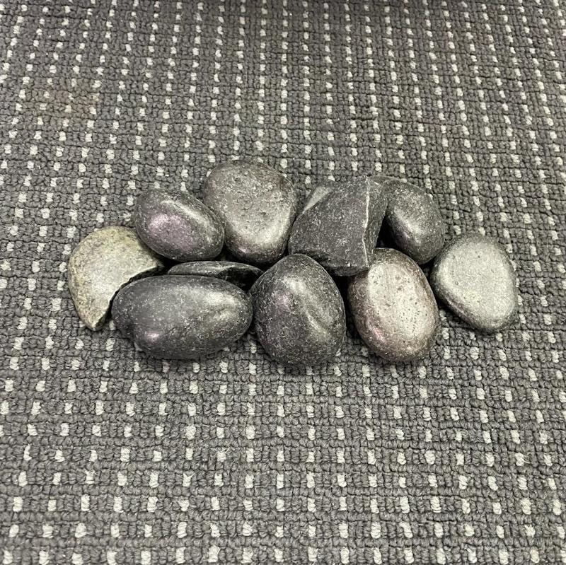 50 - 60mm 20kg Black Natural Pebbles - SOLD - Canterbury Used Office ...