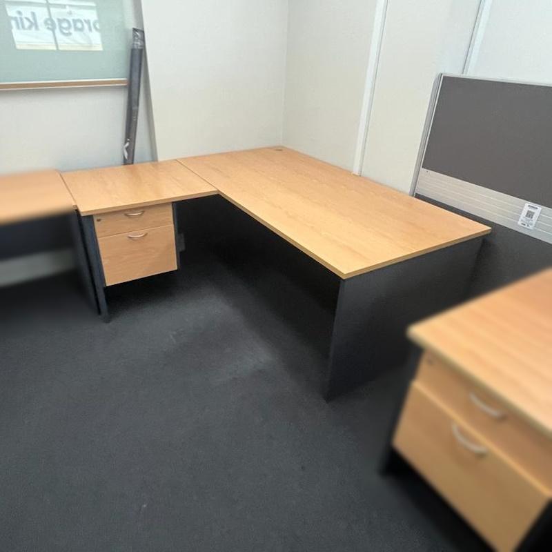 Desk and Return 1800 x 1650 - SOLD - Canterbury Used Office Furniture