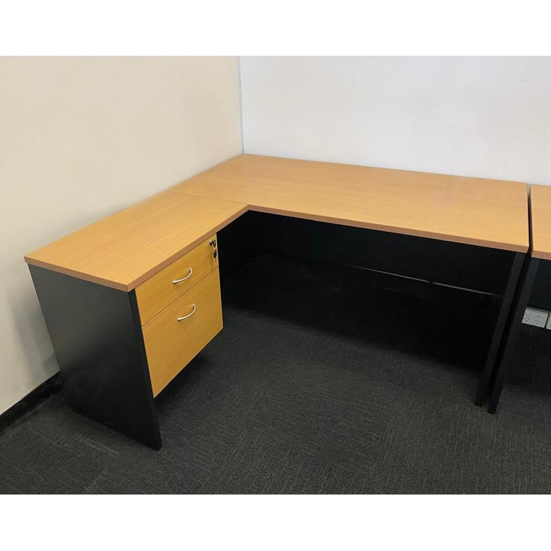 Desk and Return - 1500 x 1500 - SOLD - Canterbury Used Office Furniture
