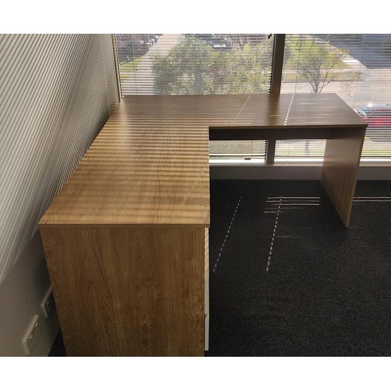 Desk and Return - 1500 x 1500 - SOLD - Canterbury Used Office Furniture